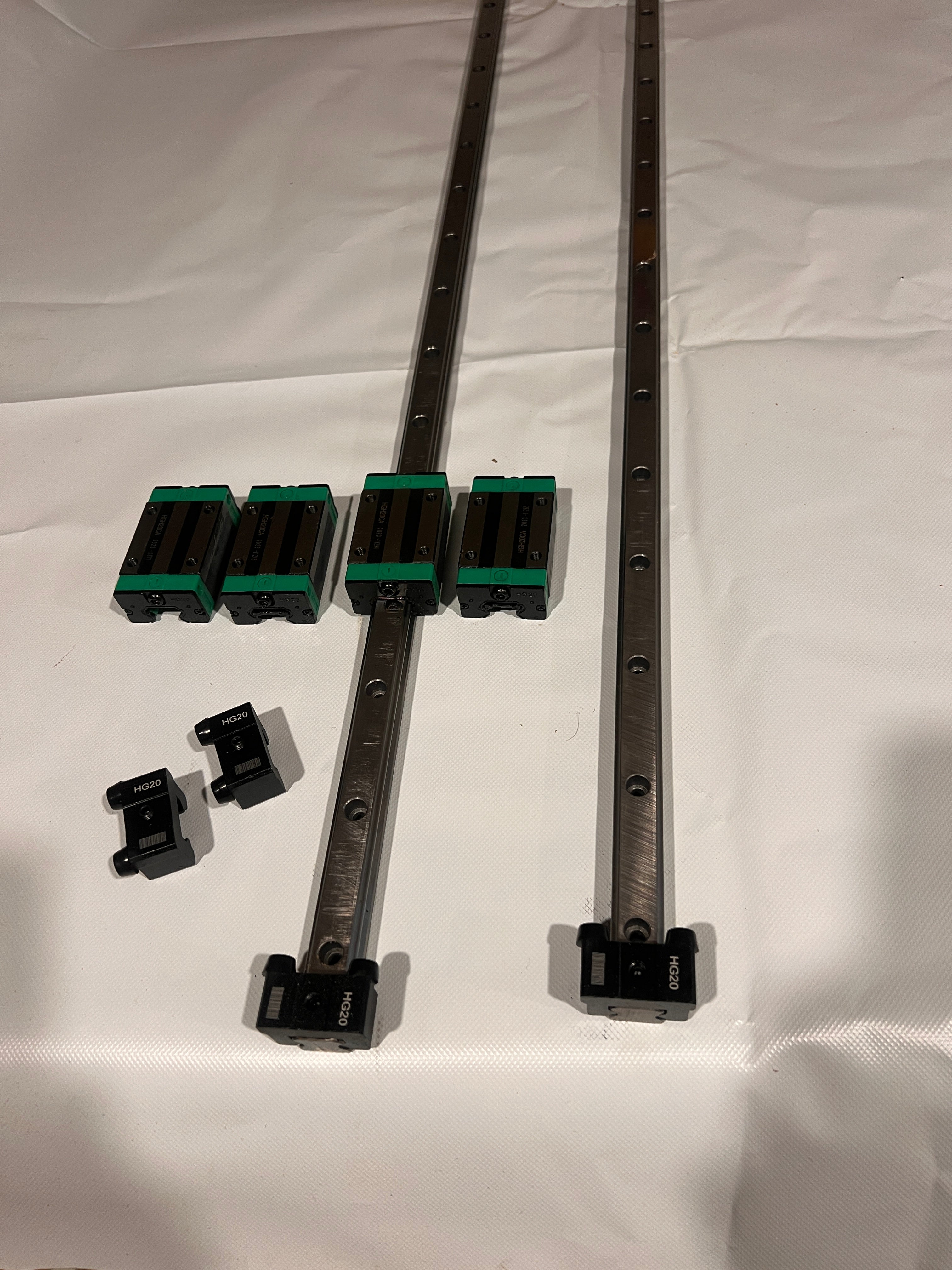 HGR20 / HGR25 Linear Rail Kit - 1.5m – Deep Sea Timber